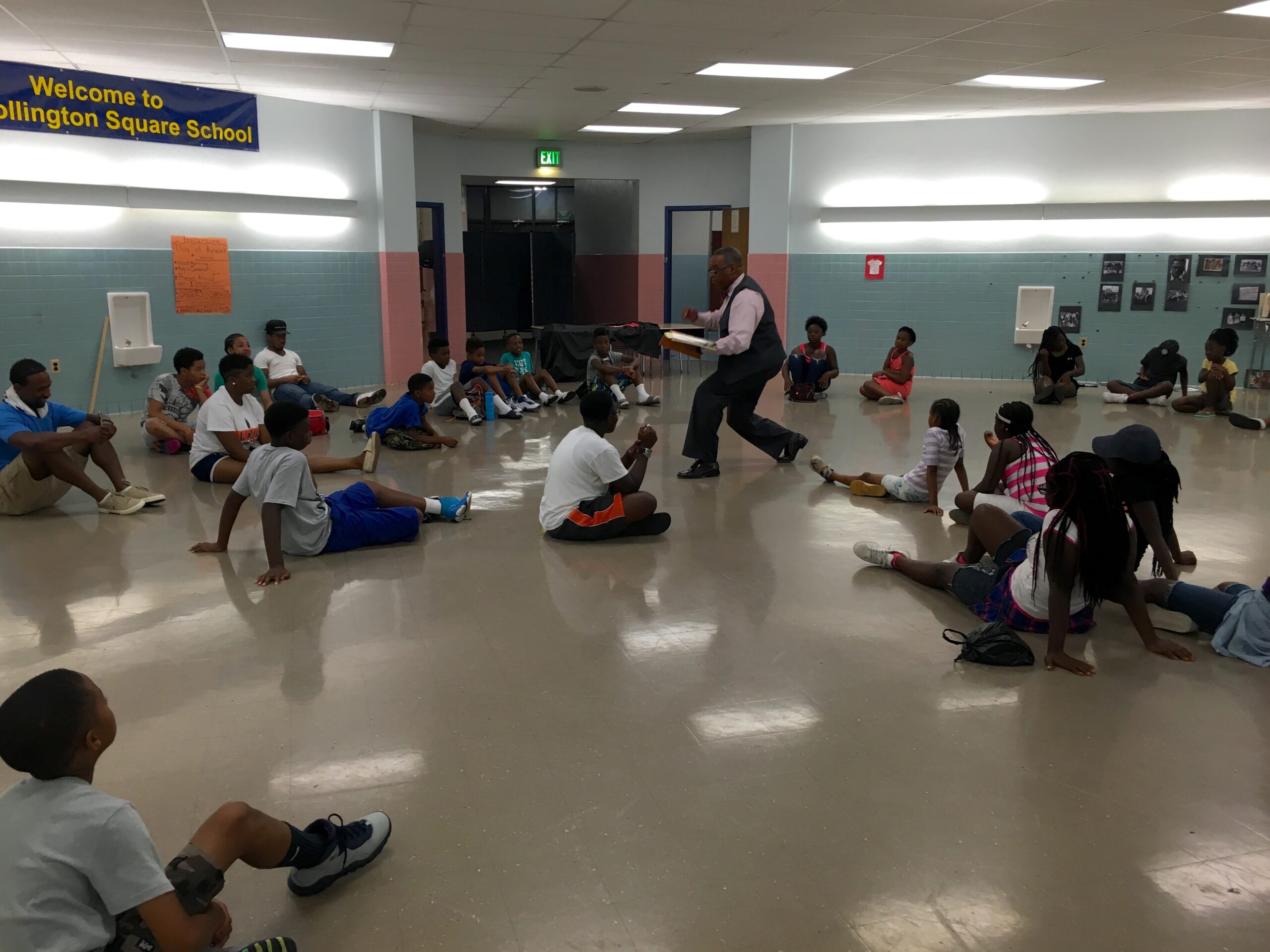 Humanim Board Member Eric Booker Reads to Elev8 Students - Humanim